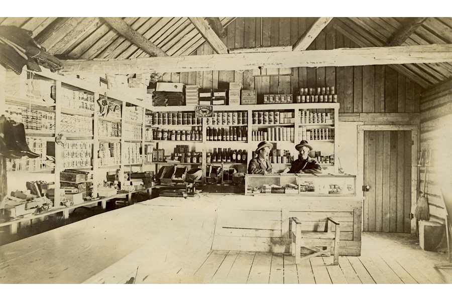 August 01, 2017 – General Store | LenseBender